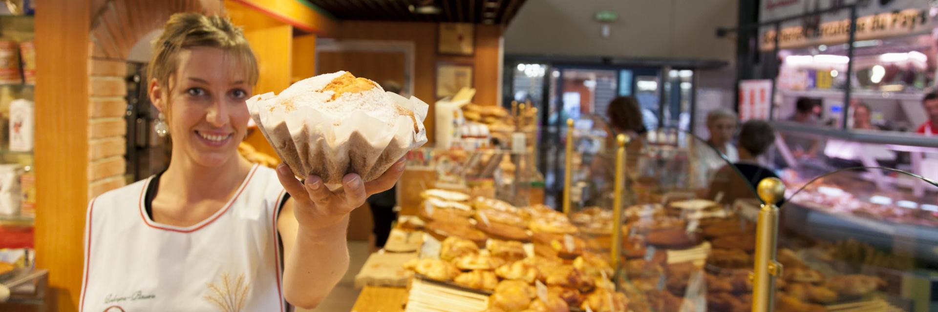 Traditional cakes and sweets | Lourdes Tourist Office