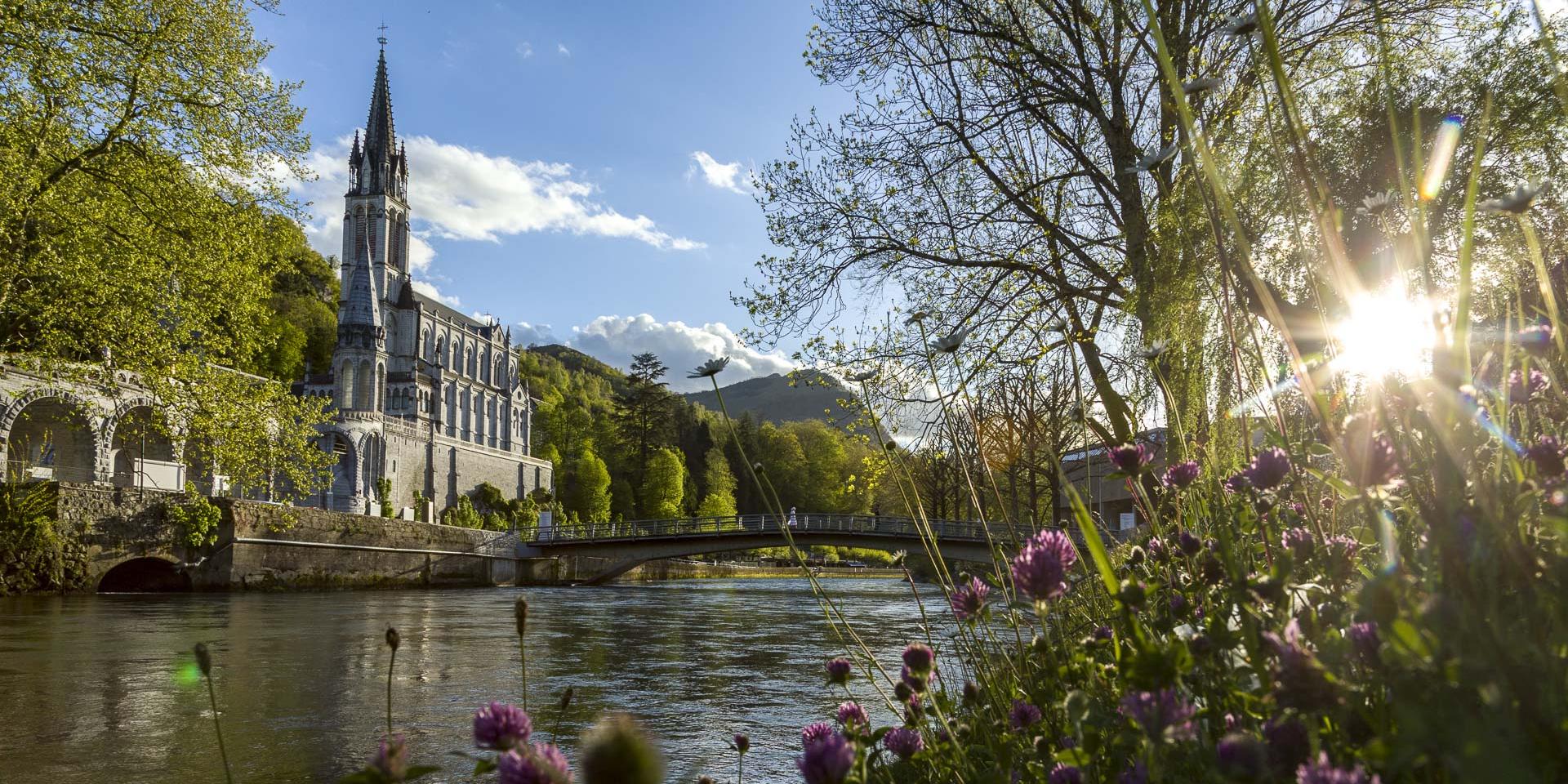 Heiligdom Onze-Lieve-Vrouw van Lourdes | Toeristische dienst van Lourdes