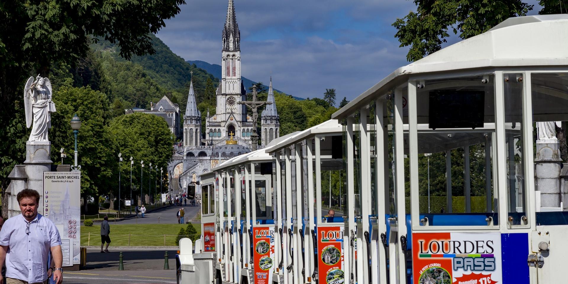 Le petit train de Lourdes | Office de Tourisme de Lourdes