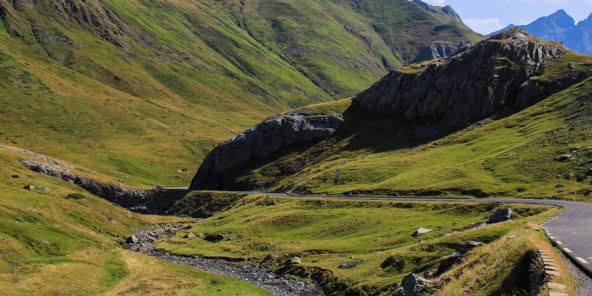 Travel on the most beautiful roads in the Pyrenees | Lourdes Tourist Office