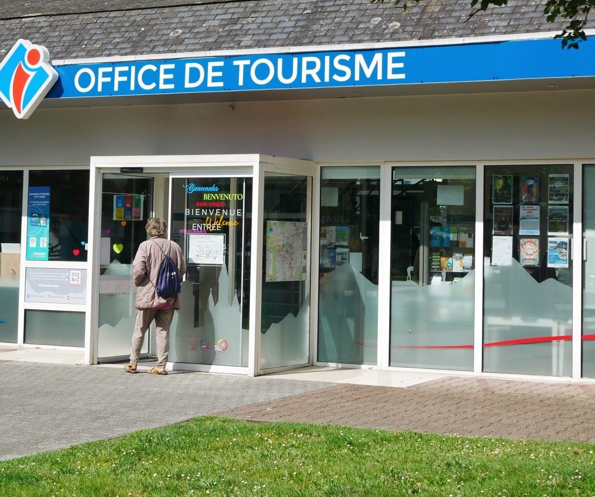 Faire du ski dans les Pyrénées | Office de Tourisme de Lourdes